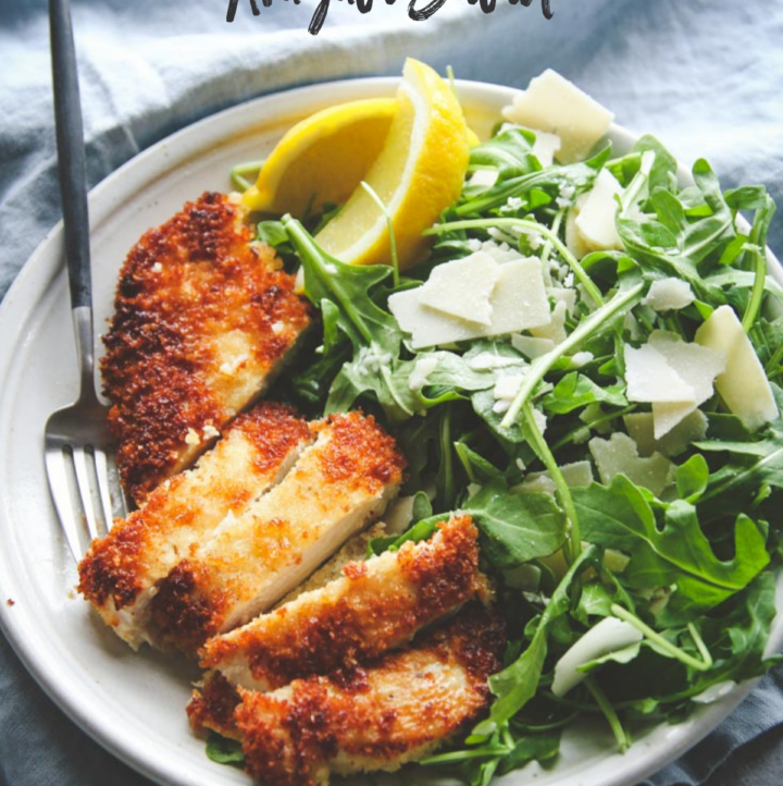 Crispy Chicken and Arugula Salad Recipe - Sweetphi
